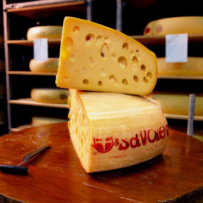 Emmental de Savoie : 6 choses à savoir sur ce fromage