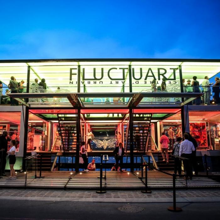 Fluctuart à Paris : le premier centre d'art urbain flottant au monde