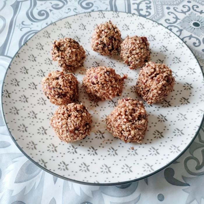 Les energy balls aux pruneaux et au sésame : une recette facile